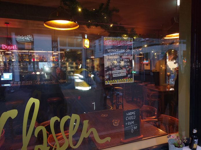 Café Classen in Arnhem aan eind van middag dicht met een waarschuwing ...