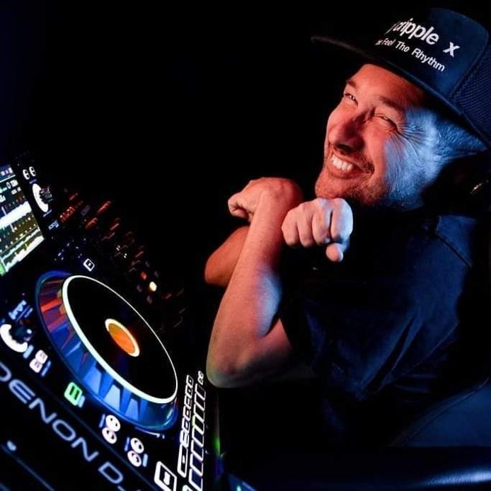 Dj Cripple X geeft eindelijk zijn feest voor mensen met een beperking ...