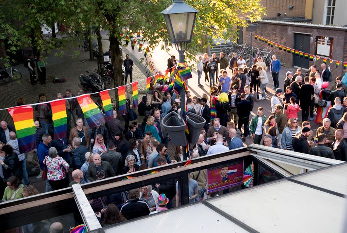 Jansplein in Arnhem voortaan ieder jaar roze | Arnhem | gelderlander.nl
