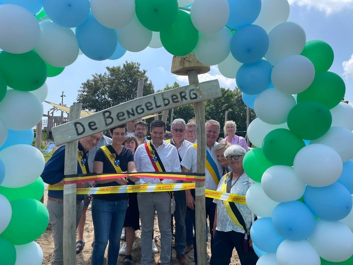 Vernieuwde speelplein De Bengelberg officieel geopend | Ichtegem | hln.be