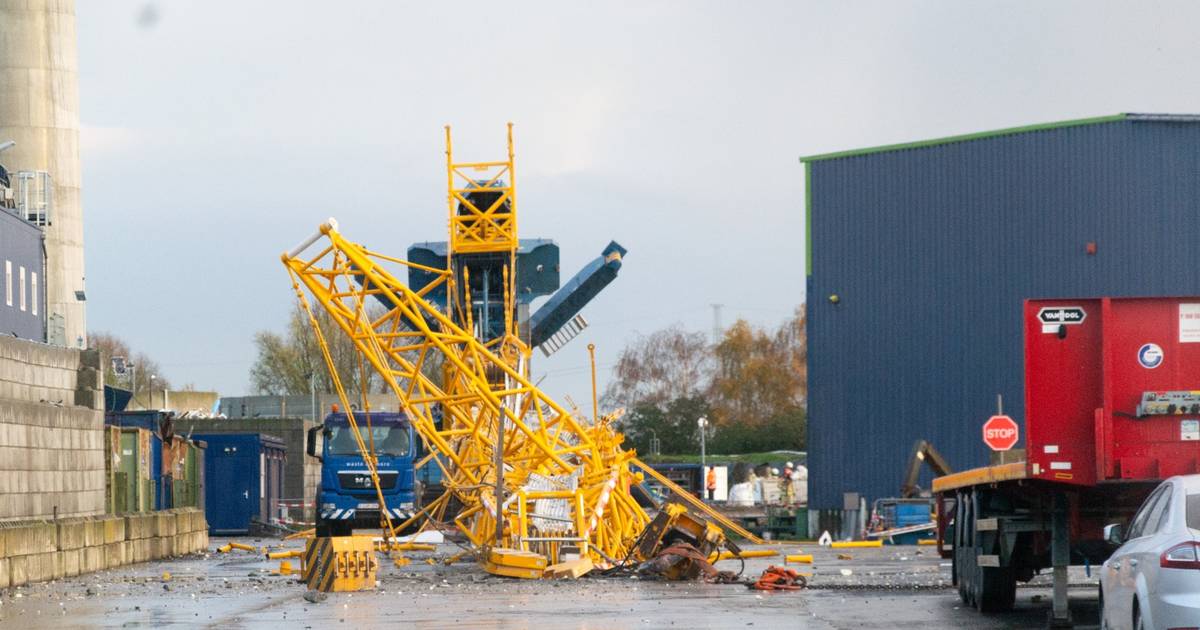 Kraanbestuurder buiten levensgevaar nadat kraan van 180 meter omviel in ...