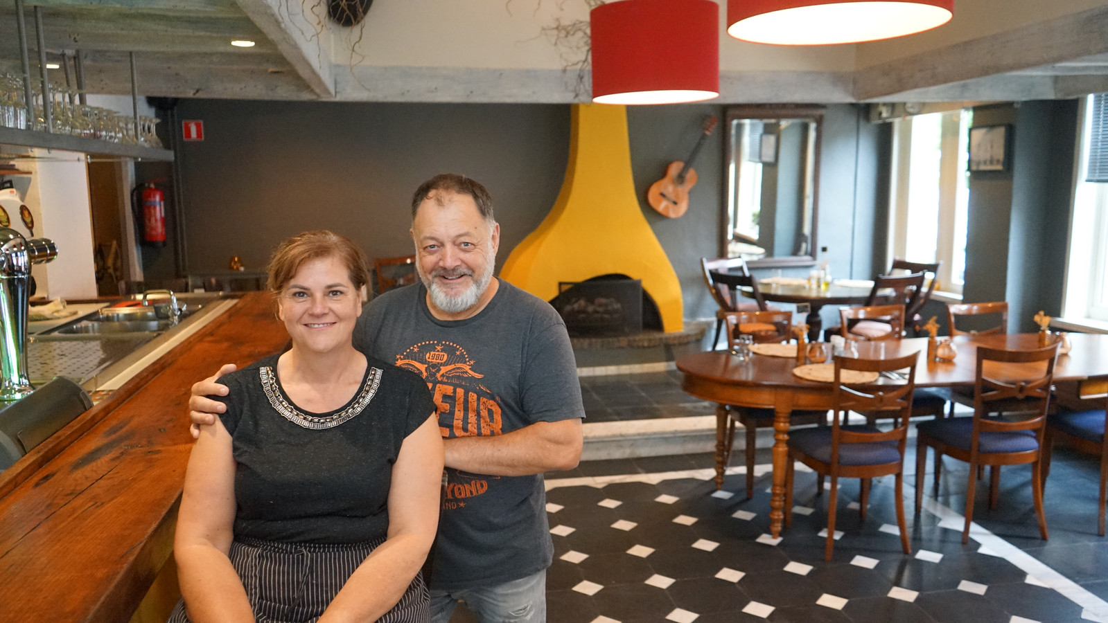 NET OPEN. Nancy (54) ruilt schoonheidssalon voor tapasrestaurant Cinco ...