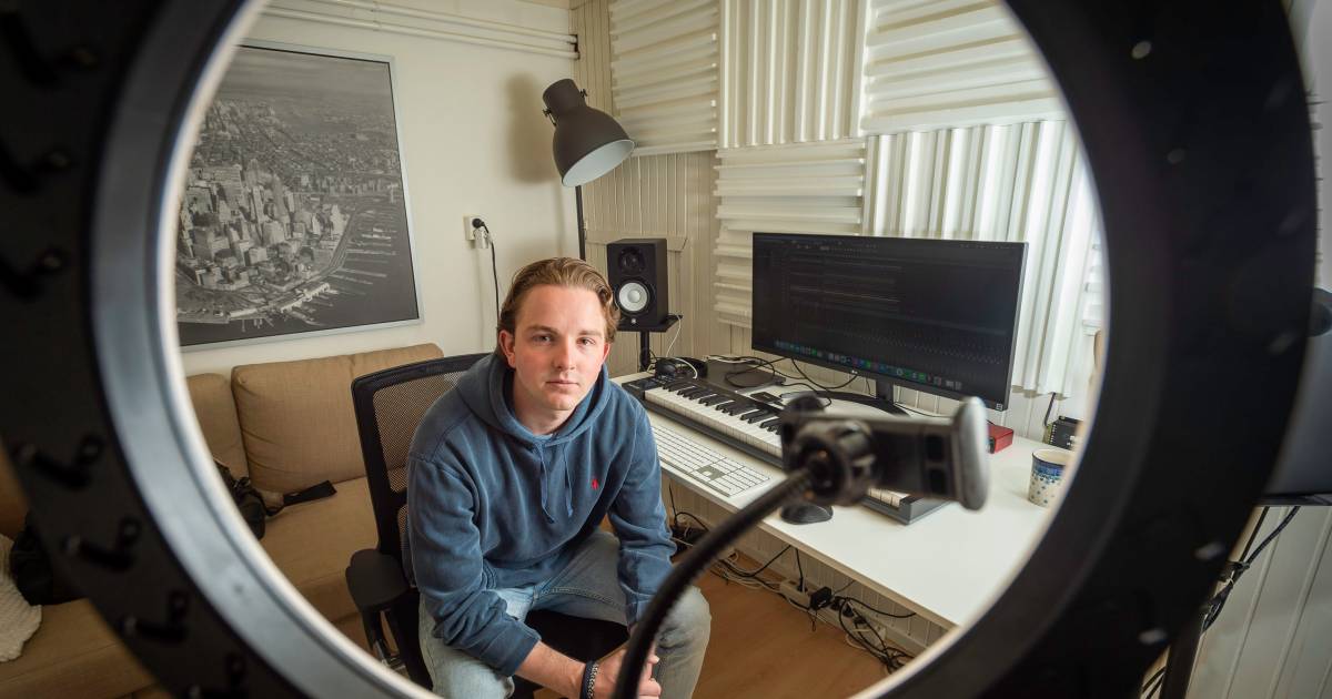 Laurens (22) uit Epe heeft miljoenen luisteraars, maar je kent ’m ...