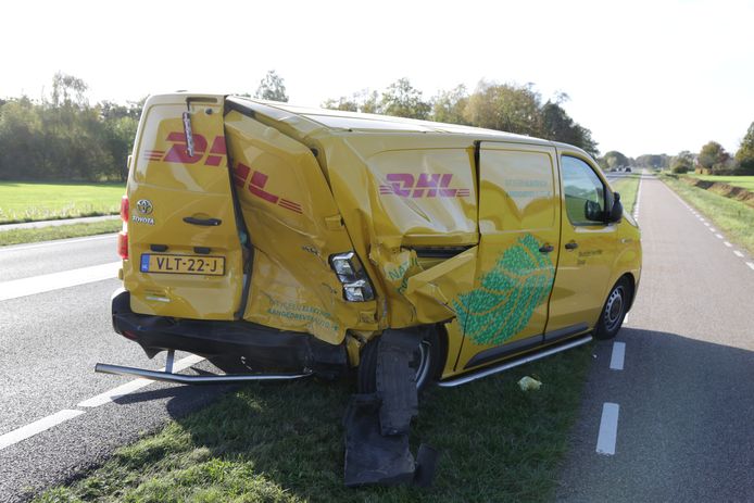Gewonde en veel schade bij ongeluk op N344 bij Holten | Rijssen-Holten | tubantia.nl