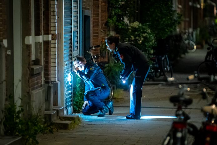 Explosie bij portiekwoning en brand bij coffeeshop in Rotterdam ...