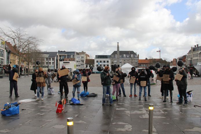 Ronsese horeca ‘viert’ verjaardag van eerste lockdown: “Achter ieder ...