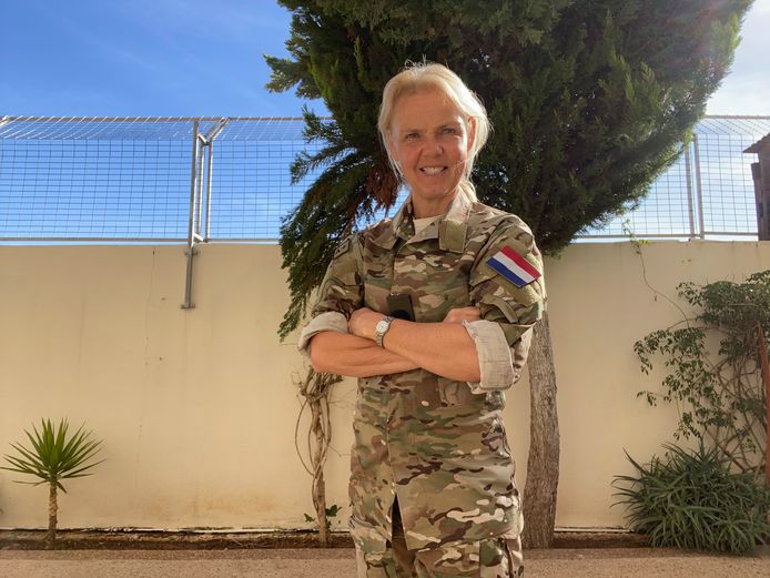 Ella (53) is powervrouw met een levensmissie: ze beschermt vrouwen en ...