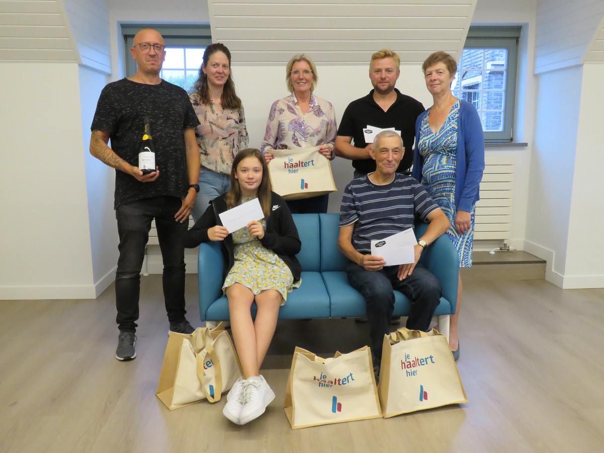 Winnaars spaaractie ‘Week van de Korte Keten’ ontvangen prijzen | Foto ... Winnaars spaaractie ‘Week van de Korte Keten’ ontvangen prijzen | Foto ...