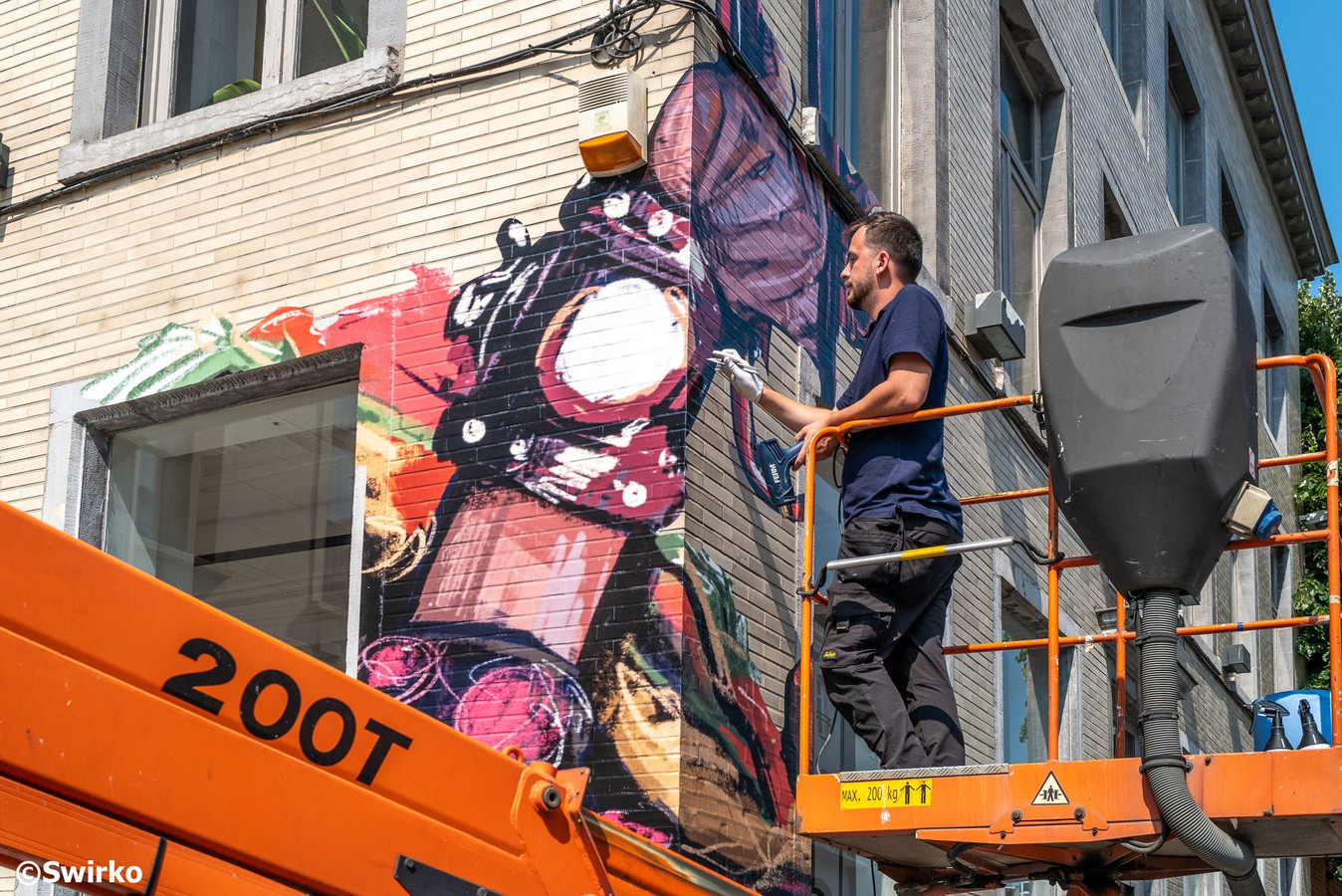 Tekenaar Tim Acke exposeert bij Pastoor: “Vijftig werken in houtskool ...