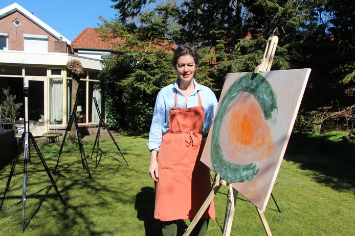 Hendrikje Markerink uit Eibergen zet ezels in de tuin om mensen te ...