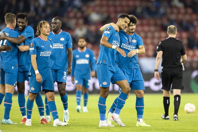 PSV-publiek komt in groten getale naar Europa League-thuiswedstrijd ...