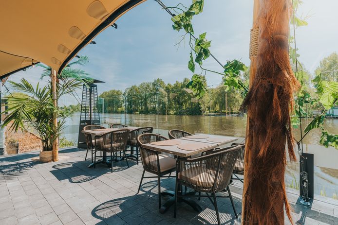 Eten aan het water: op deze 76 adresjes in Vlaanderen geniet je van ...