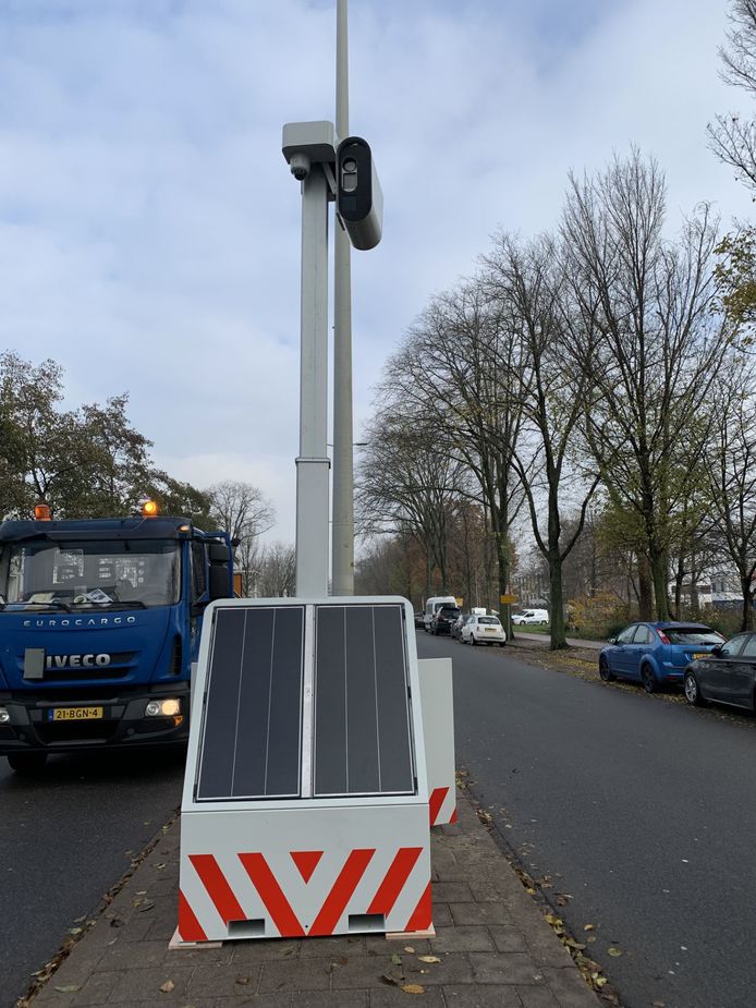 Let op! Hier staat een nieuwe flitspaal | Den Haag | AD.nl