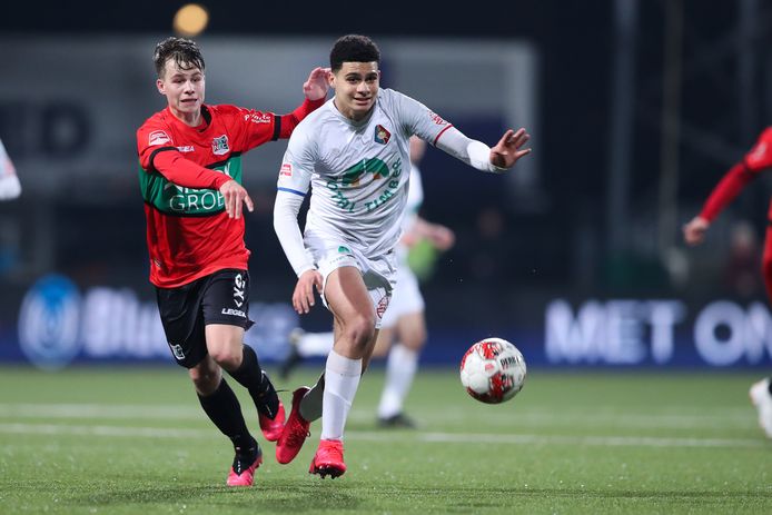 Dirk Proper: 17-jarige met rugnummer 71 dirigent bij historische 7-1 ...