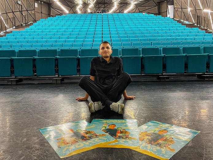 Oostendenaar Mohsin Abbas lanceert debuutshow ‘Moh?!’ met meer dan 30 shows in Vlaanderen: “Hier ...