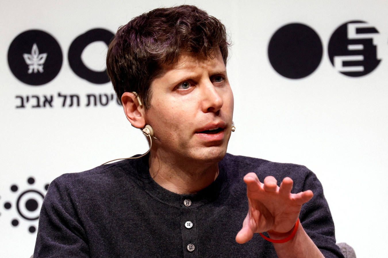 Ontslagen OpenAI-topman Sam Altman naar Microsoft | Foto | AD.nl