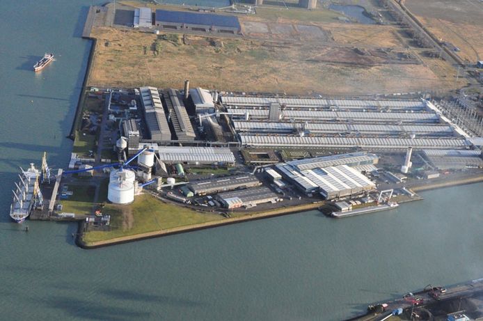 Redelijk wat gegadigden voor inventaris aluminiumfabriek Zalco | Zeeuws ...