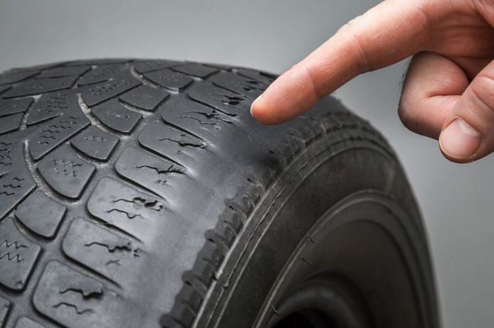 Wat zijn ‘gecupte' autobanden? En hoe herken je ze? 5 gouden tips ...