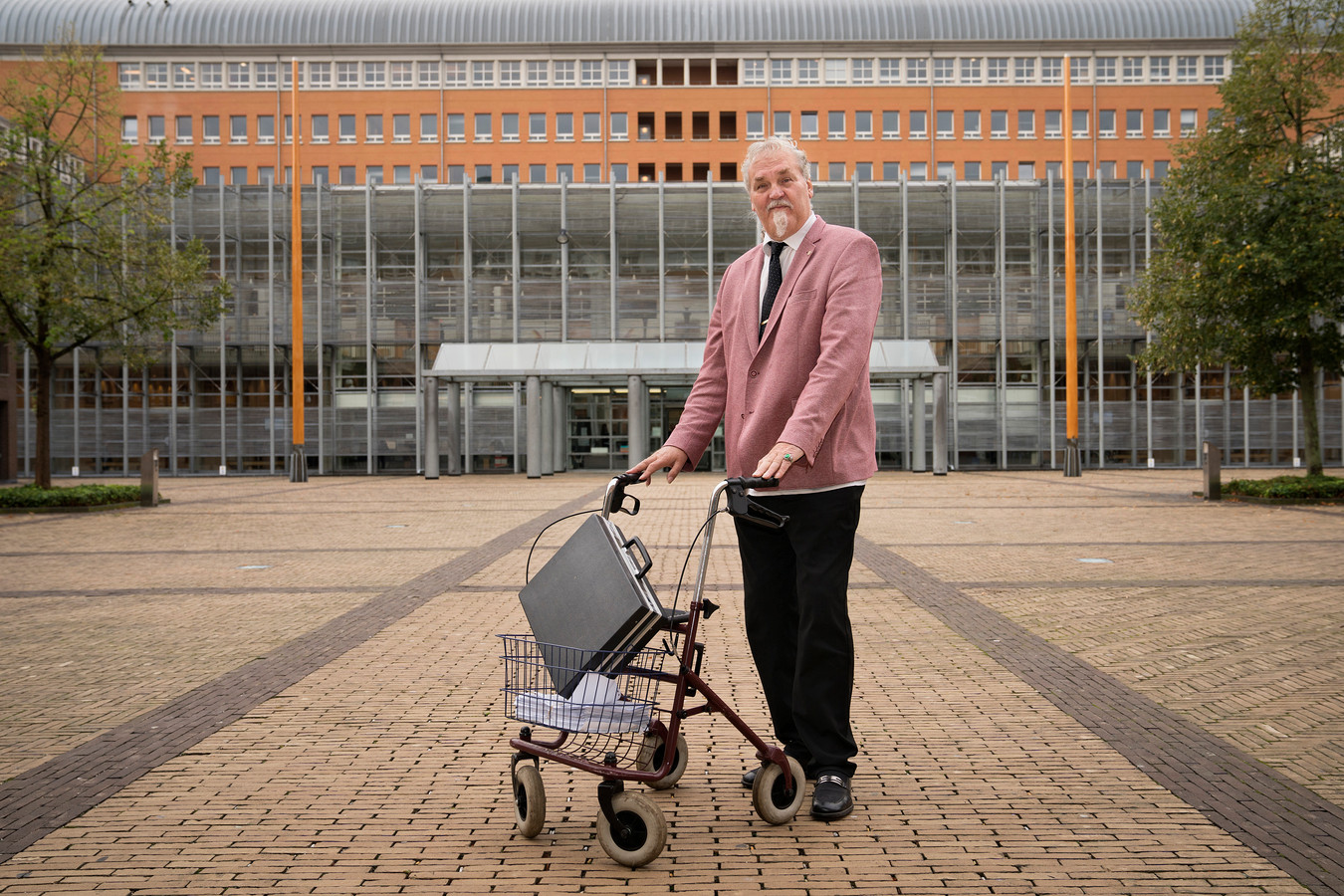Ondernemer Harrie van Tongerloo uit Heeze doet de beledigingen zelf wel ...