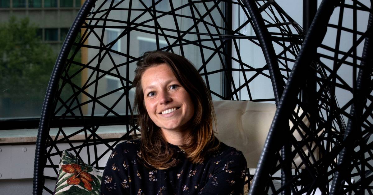 Alex Malone is een digitale nomade: ‘Ik voelde me als een gekooid wild ...