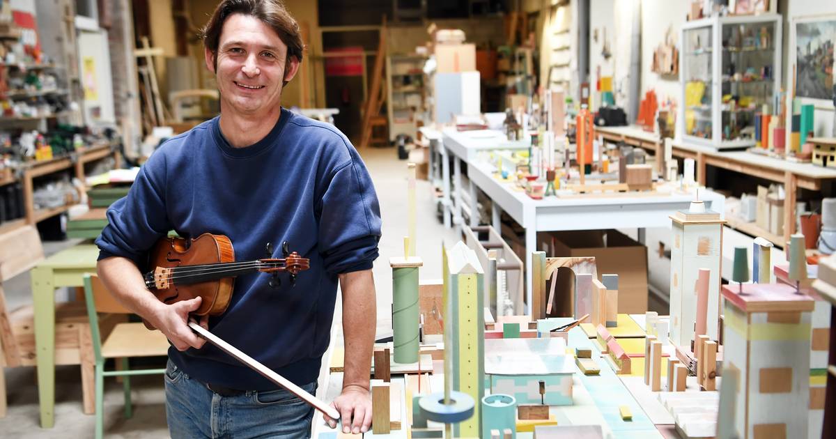 Floris Hovers ontvangt NPO Klassiek in zijn atelier: ‘Via de radio sta ...