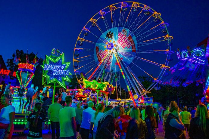 Primeur voor Mega Kermis Uden: twee attracties voor het eerst in ...