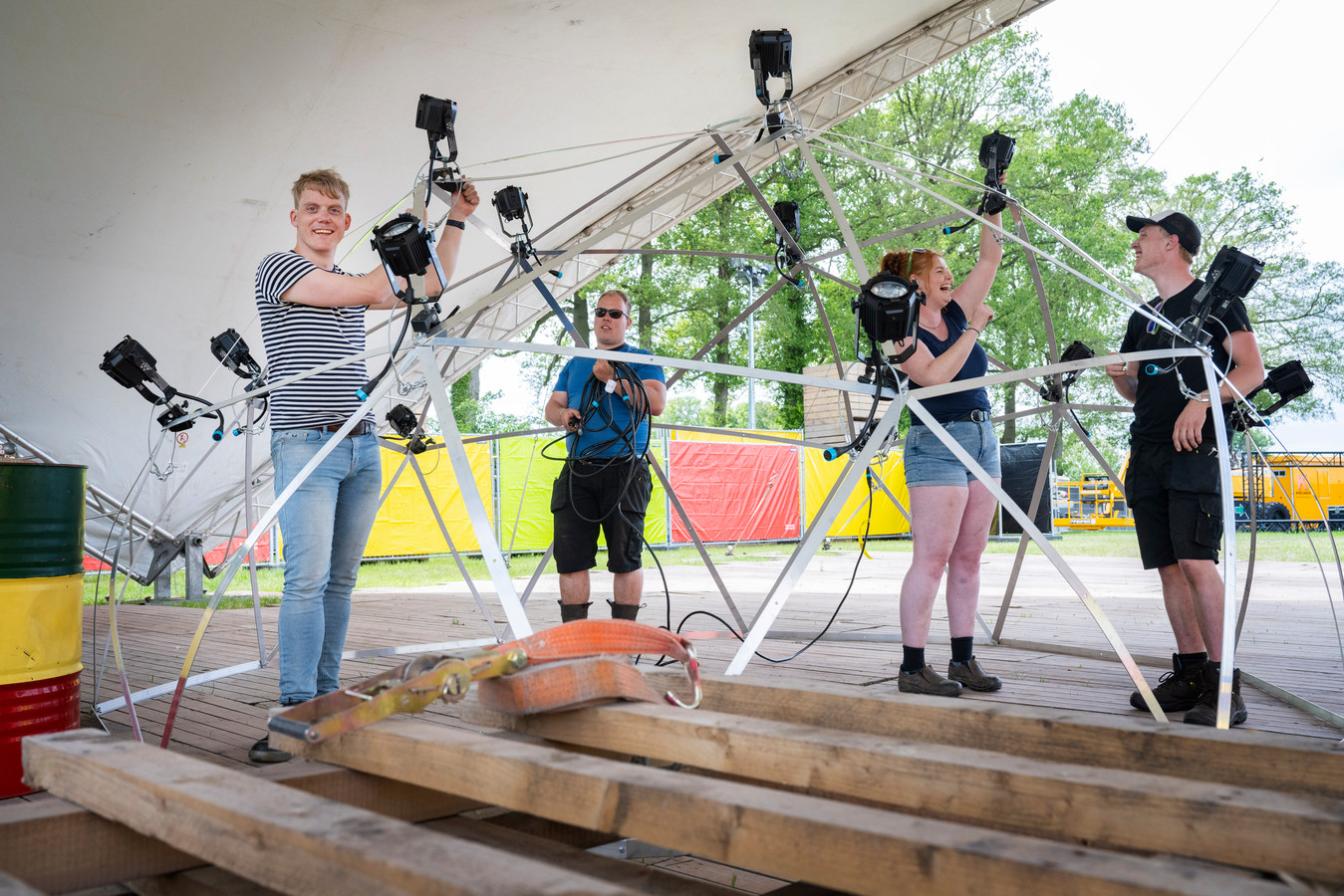 Vluchtelingen werken mee aan driedaags festival in Ruurlo: ‘Wordt een ...