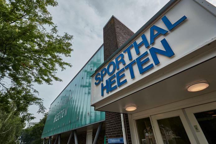 Vluchtelingen na maand vertrokken uit Sporthal Heeten: ‘Dorp heeft zich ...