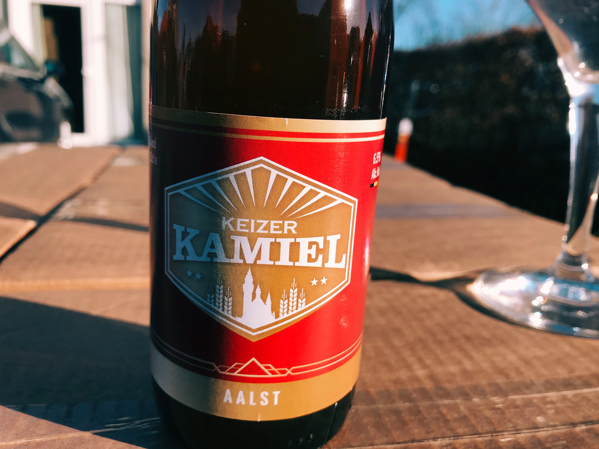 Steven brouwt Keizer Kamiel-bier: “Een ode aan een Aalsters icoon ...
