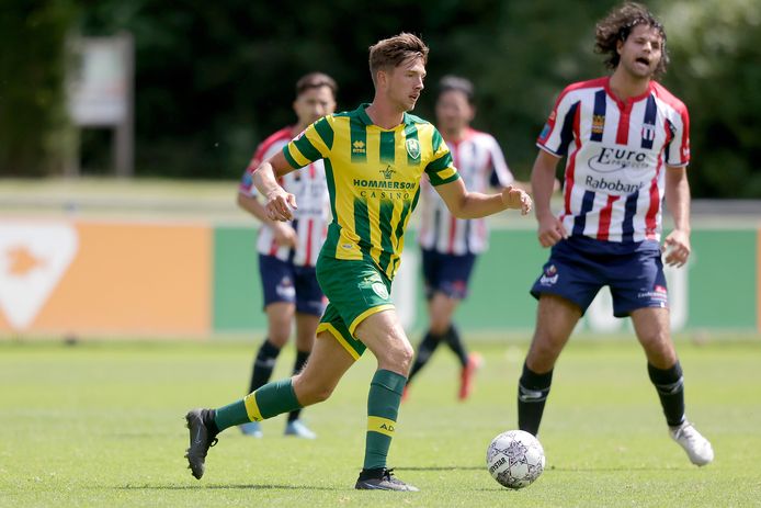 Van Mil wil zich na ‘dubbel’ eerste profjaar bewijzen in ADO-shirt ...