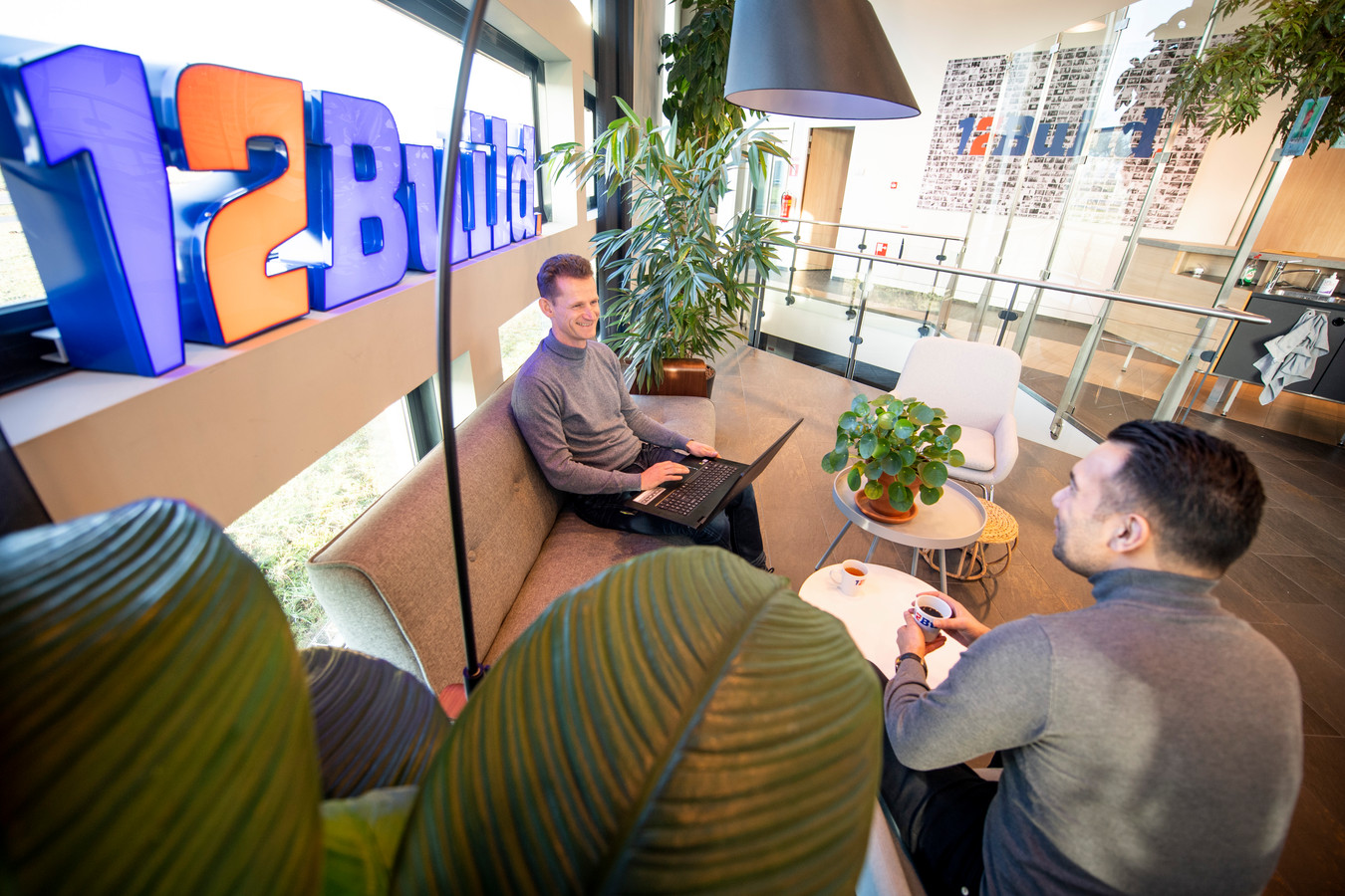 12Build in Nijverdal: Booking.com van de bouw | Foto | tubantia.nl