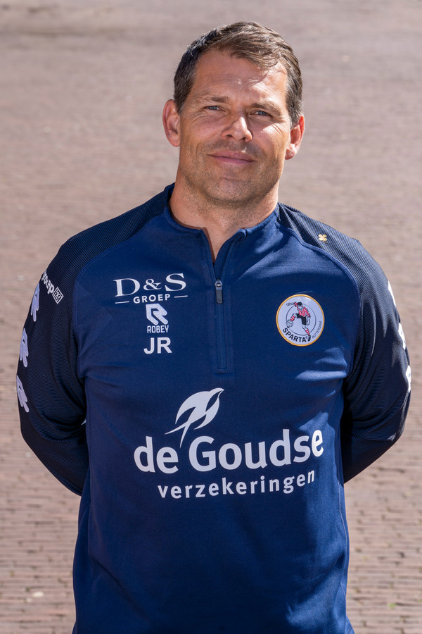 Sparta met flink gewijzigd team in oefenduel onderuit tegen kampioen ...