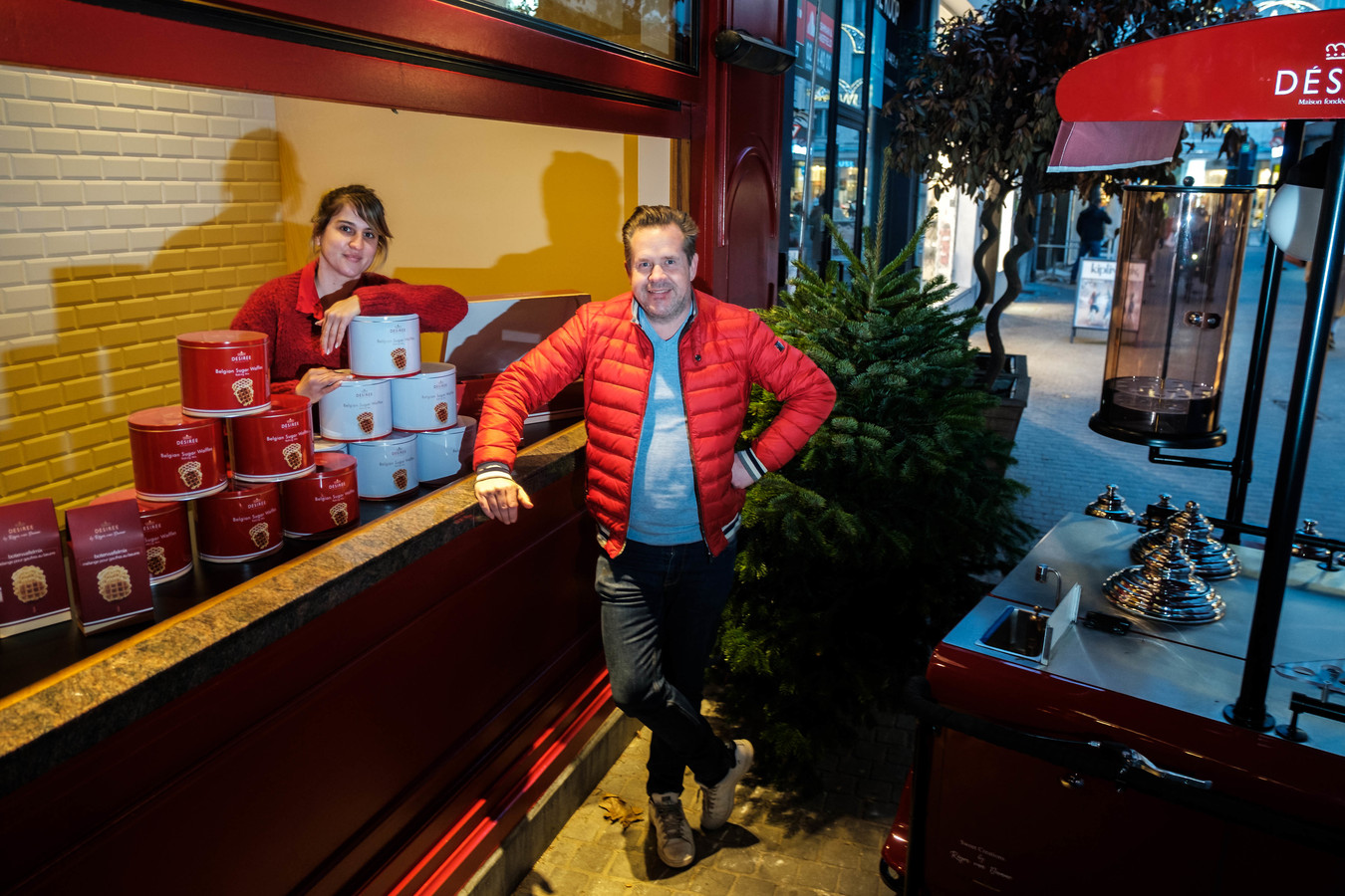 Sprookje tussen Roger van Damme en Désirée is uit: Njam!-chef stapt uit ...