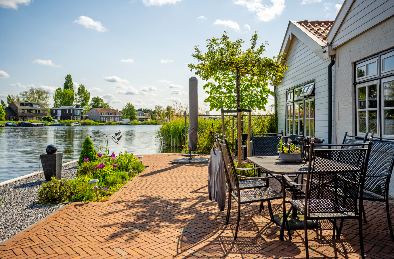 Leen-Arie en Debra wonen aan de Rotte: ‘Je hebt een dorpsgevoel in de ...