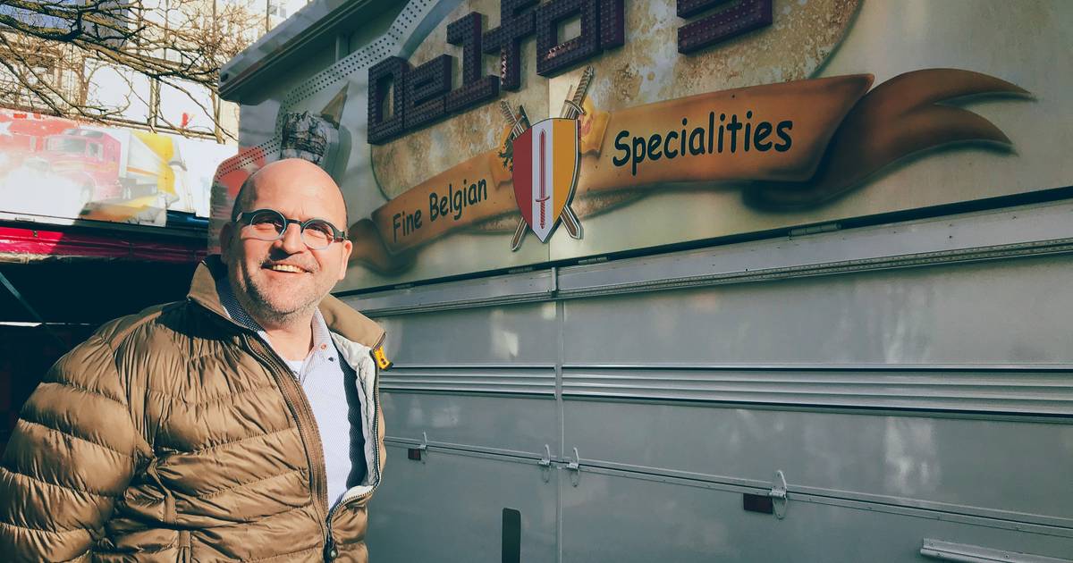 Delforge verkoopt deze maand oliebollen op Esplanadeplein: “Foorkramers ...