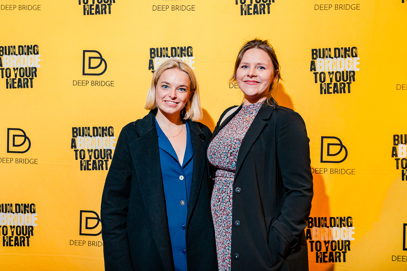 IN BEELD. Bekend volk op de rode loper voor première nieuwe musical ...