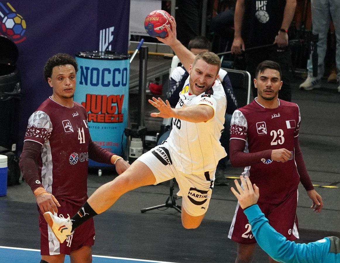 Oranje wekt op WK handbal ontzag bij grootmacht Duitsland: ‘Ze spelen ...