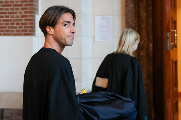 Moeder van slachtoffer in zedenzaak rond Nicolas Caeyers (31) reageert ...