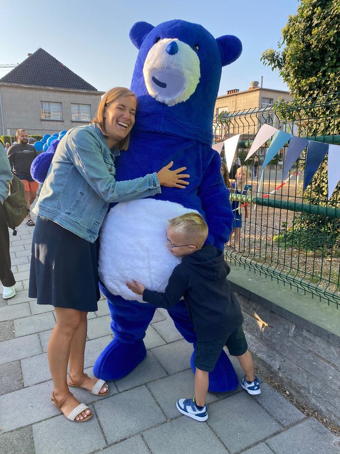 Eerste schooldag: Warme William op bezoek in De Nieuwe Arend | Aalst ...