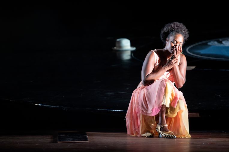 Jeanine De Bique spiegelt barokke operapersonages fraai aan elkaar