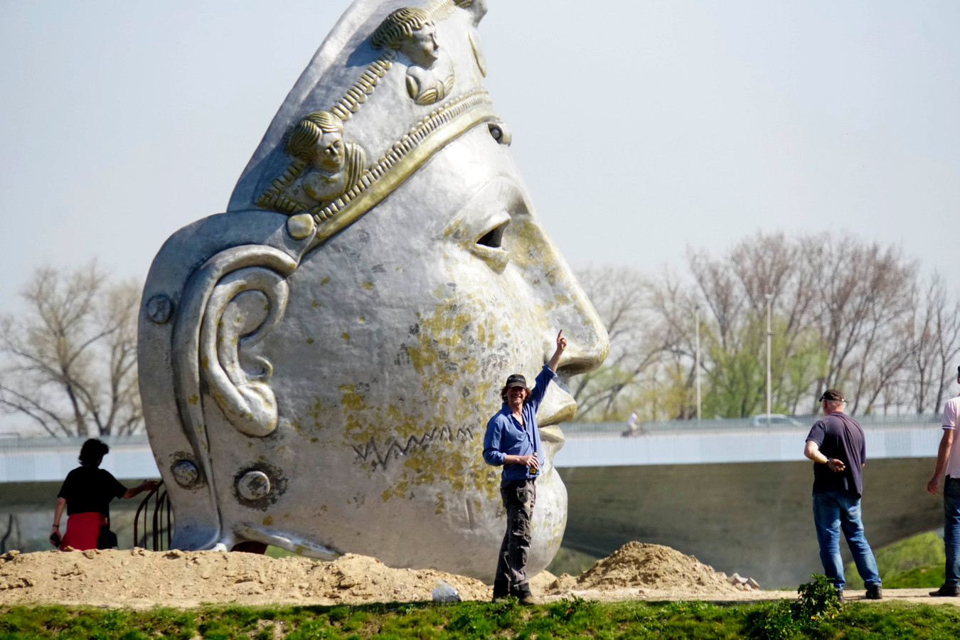 Het Romeinse masker van Andreas Hetfeld heeft zijn tocht voltooid, en ...