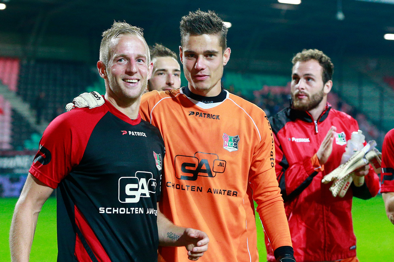 Willem II-goalie Smits heeft collega én boezemvriend Cillessen als ...
