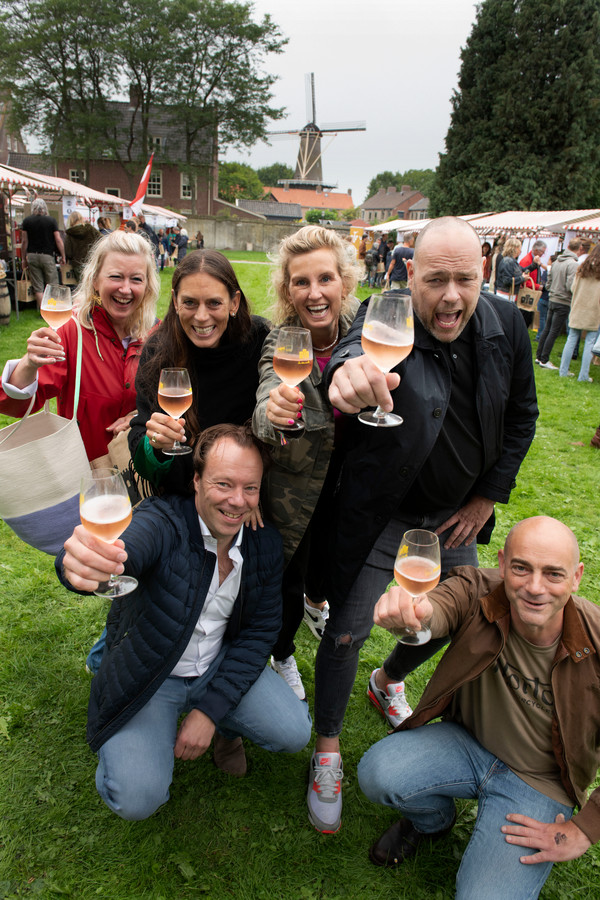 Chateau voor Buren met eigen wijnglas: ‘Je komt allerlei bekenden tegen ...