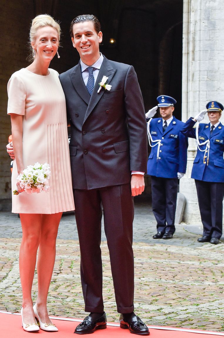 Van mini-jurk tot sprookjesjapon: dit waren de trouwjurken van prinses ...