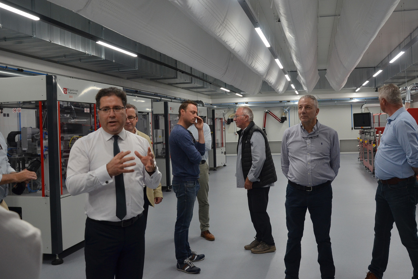 Ninoofs bedrijf ABEE bouwt batterijfabriek voor elektrische auto's in ...