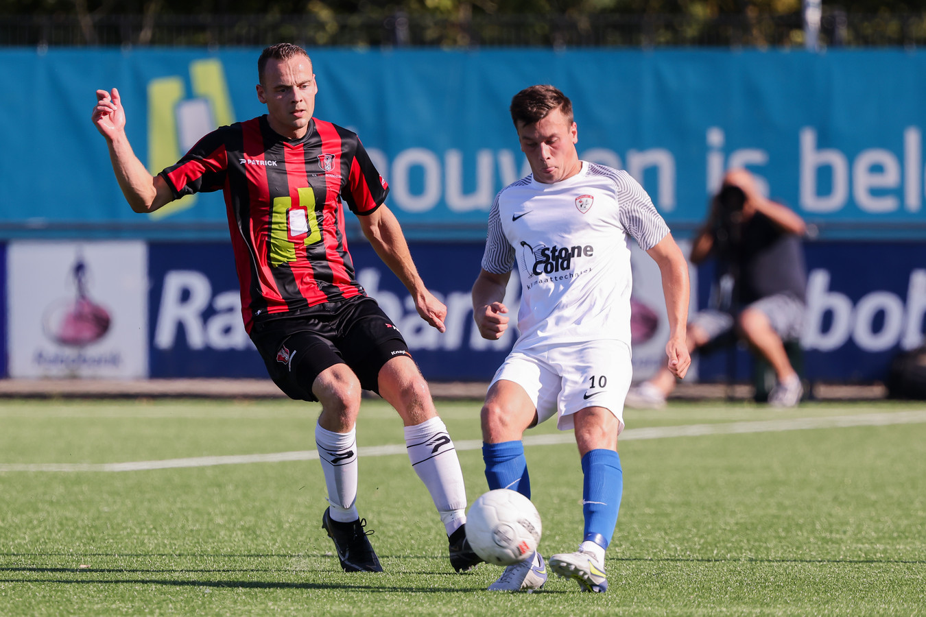 Wat heeft jouw club gedaan? Bekijk hier alle uitslagen en standen in ...