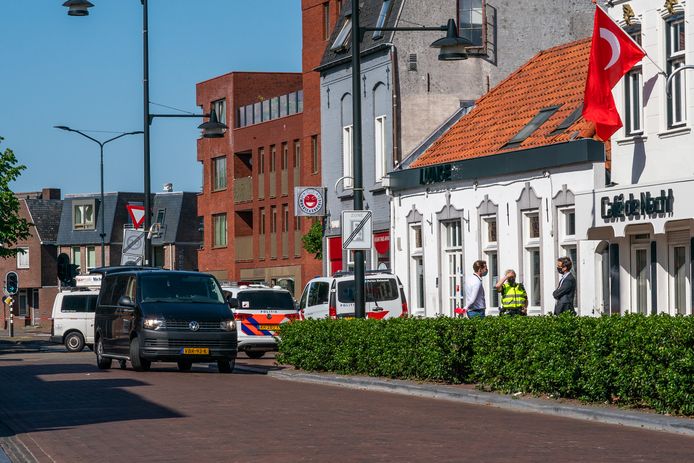 De Buit Van De Actie In De Helmondse Binnenstad Vijf Aanhoudingen
