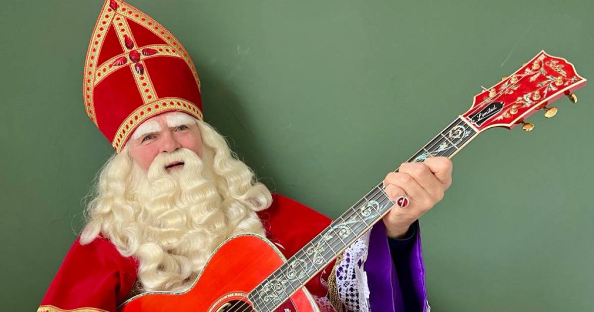 Dit zingen we, nu met Sinterklaas geen roe of knecht meer te vinden is ...