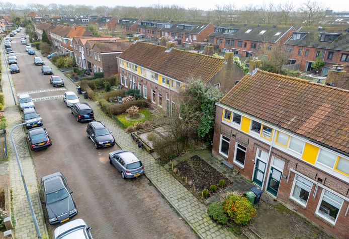 Oorlog dwingt Woongoed Middelburg na tachtig jaar weer tot sloop ...