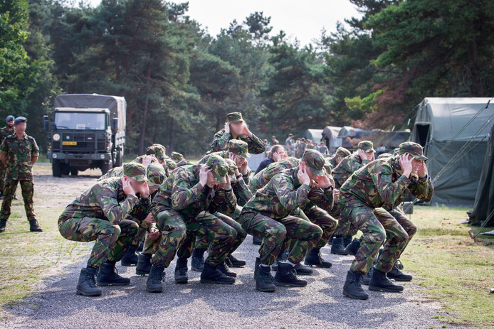 Ontgroenen op KMA in Breda? Kan echt niet, zegt staatssecretaris ...